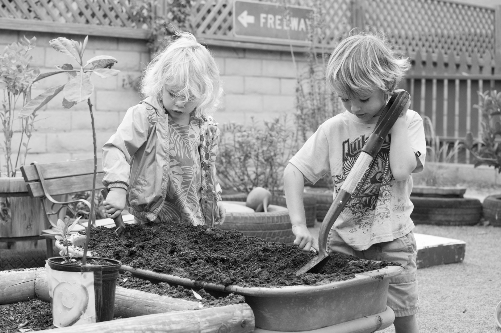 Growing in the Garden – Kid Works Children Center